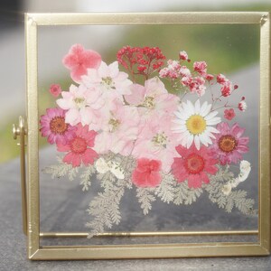 Mixed Pink Pressed Flower Frame, Pressed Flower Floating Frame ...