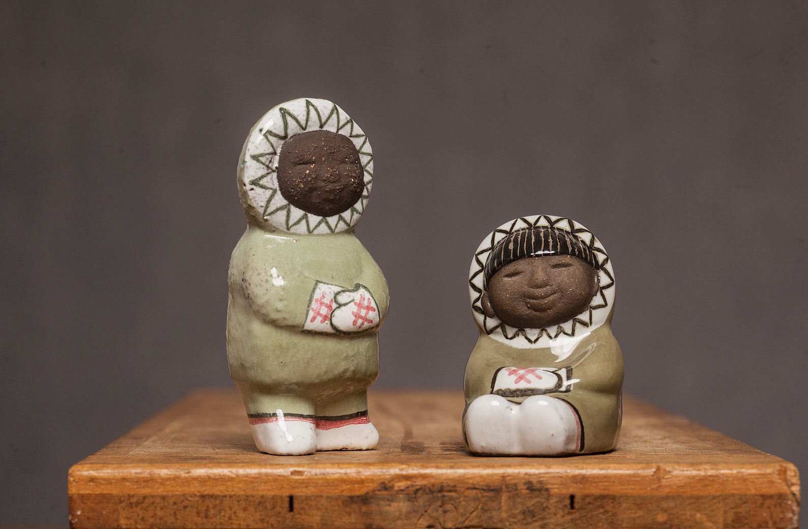 Vintage Ceramic Set of 2 Eskimos Figurine by Mari Simmulson - Etsy