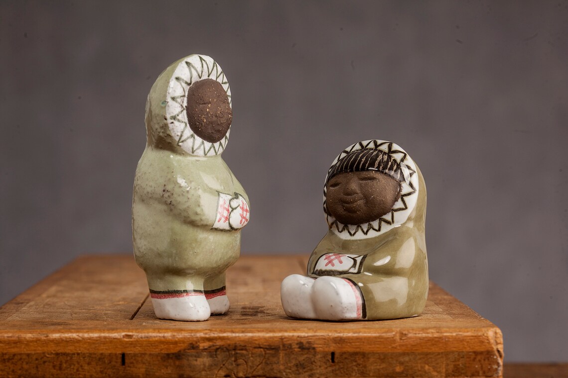 Vintage Ceramic Set of 2 Eskimos Figurine by Mari Simmulson | Etsy