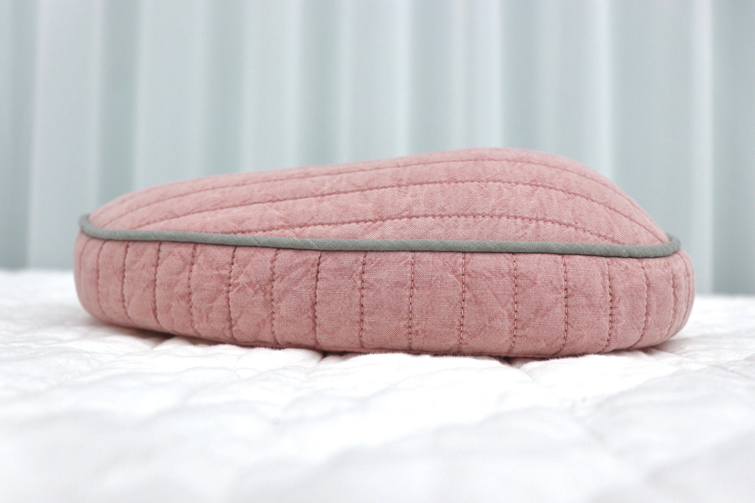 Peanut-shape Memory Foam Shoulder Neck Pillow/cervical Support/pillows ...