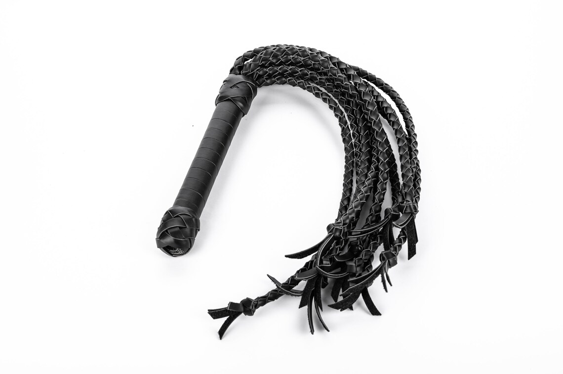 Braided flogger handmade flogger leather whip flogger black | Etsy