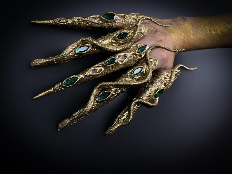 Medusa Finger Claws, Gold Filigree Snake Jewelry, Gothic Nail Art - Etsy UK