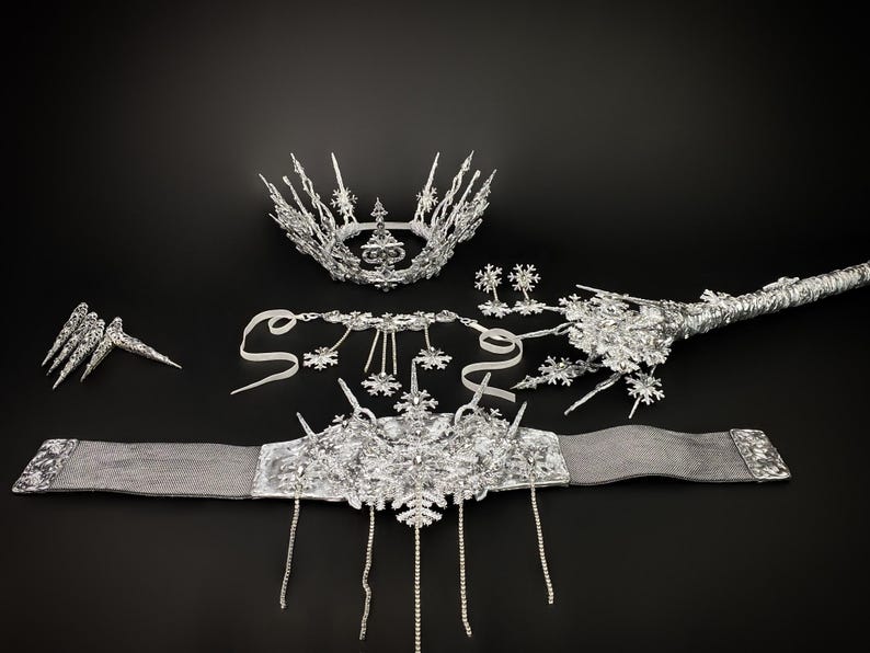 Ice Crystal Queen, Snow Headdress, Winter Queen - Etsy UK