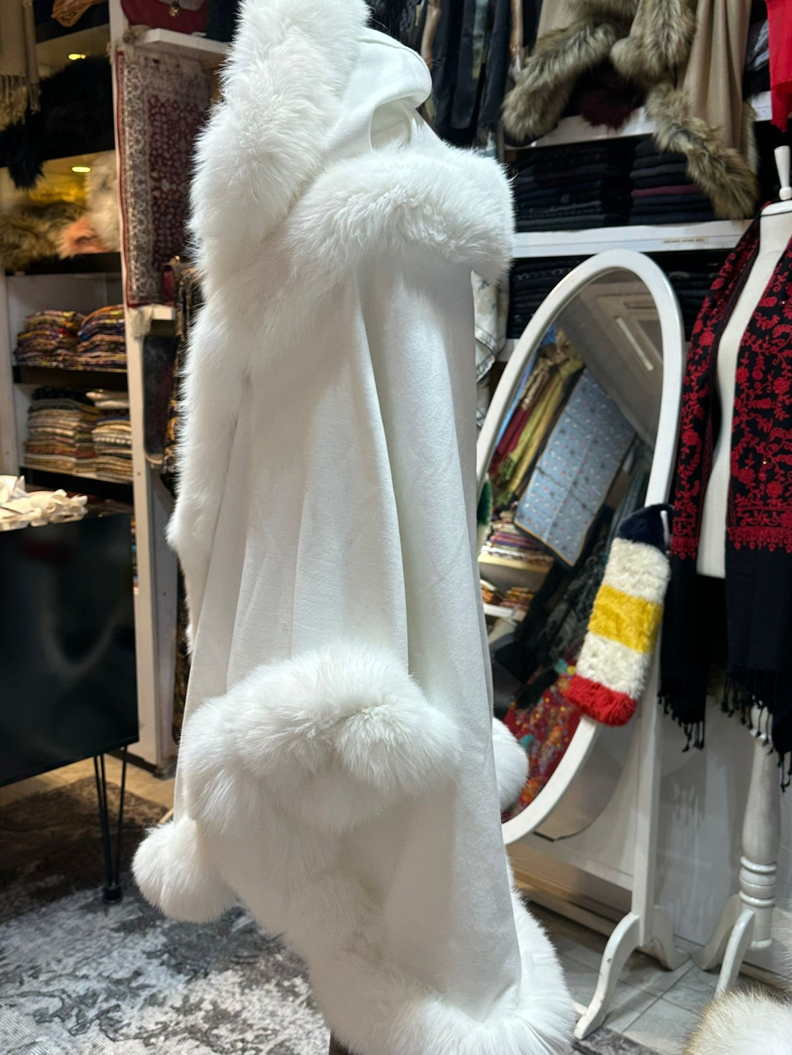 Whit Hood White Fox Fur Cashmere Cape With Whiite Fox Fur Trimmed ...