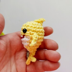 Crochet Tiny Shark Pattern | Baby Shark | Amigurumi | Crochet Keychain ...