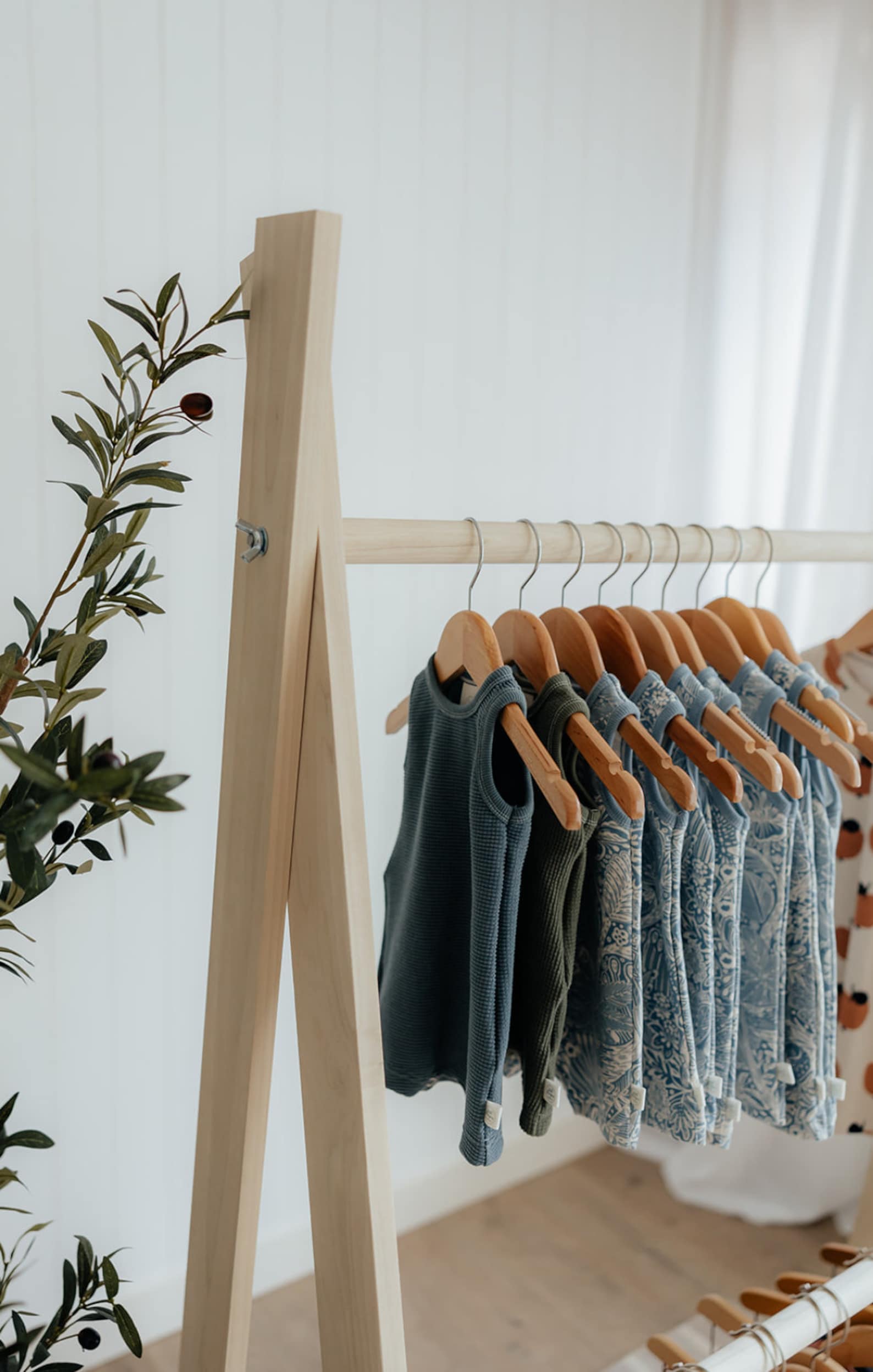 DIY Collapsible A-frame Clothing Rack Build Plans, Market Stall, Step ...