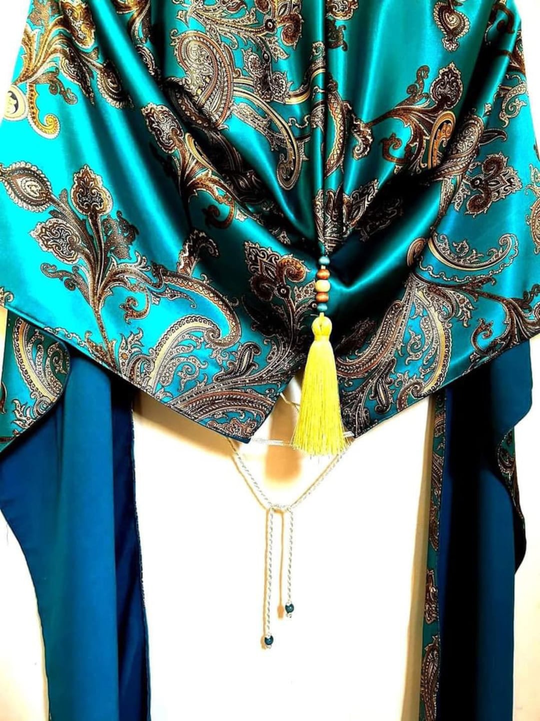 Green Hooded Silk Scarf / Georgian Kabalakhi/ Traditional Head Gear ...