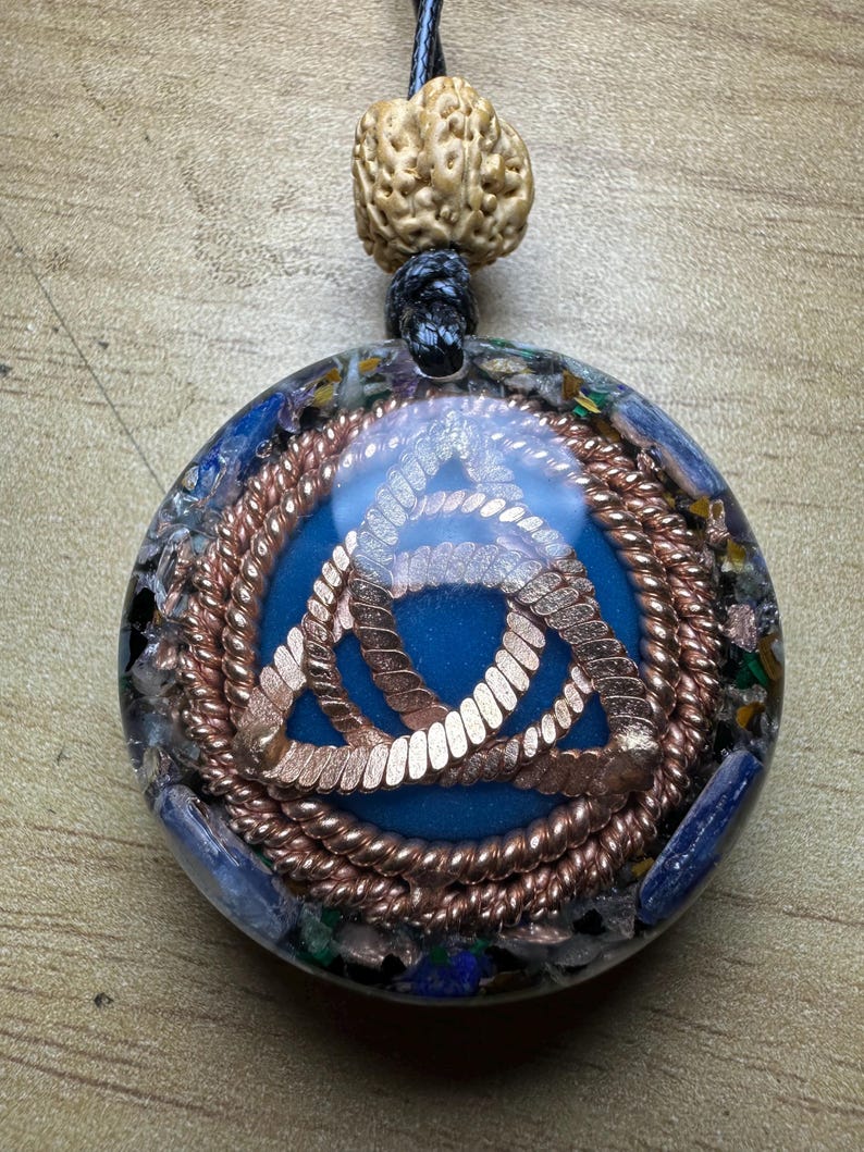 Orgonite Pendant TRIQUETRA - Etsy Australia