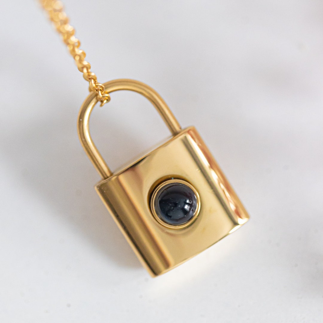 Locket Necklace With Photo • Photo Projection Necklace • Photo Necklace ...