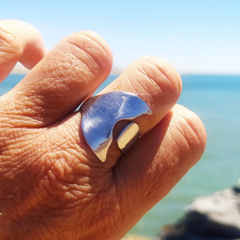 Whale Tail Ring - Etsy Canada
