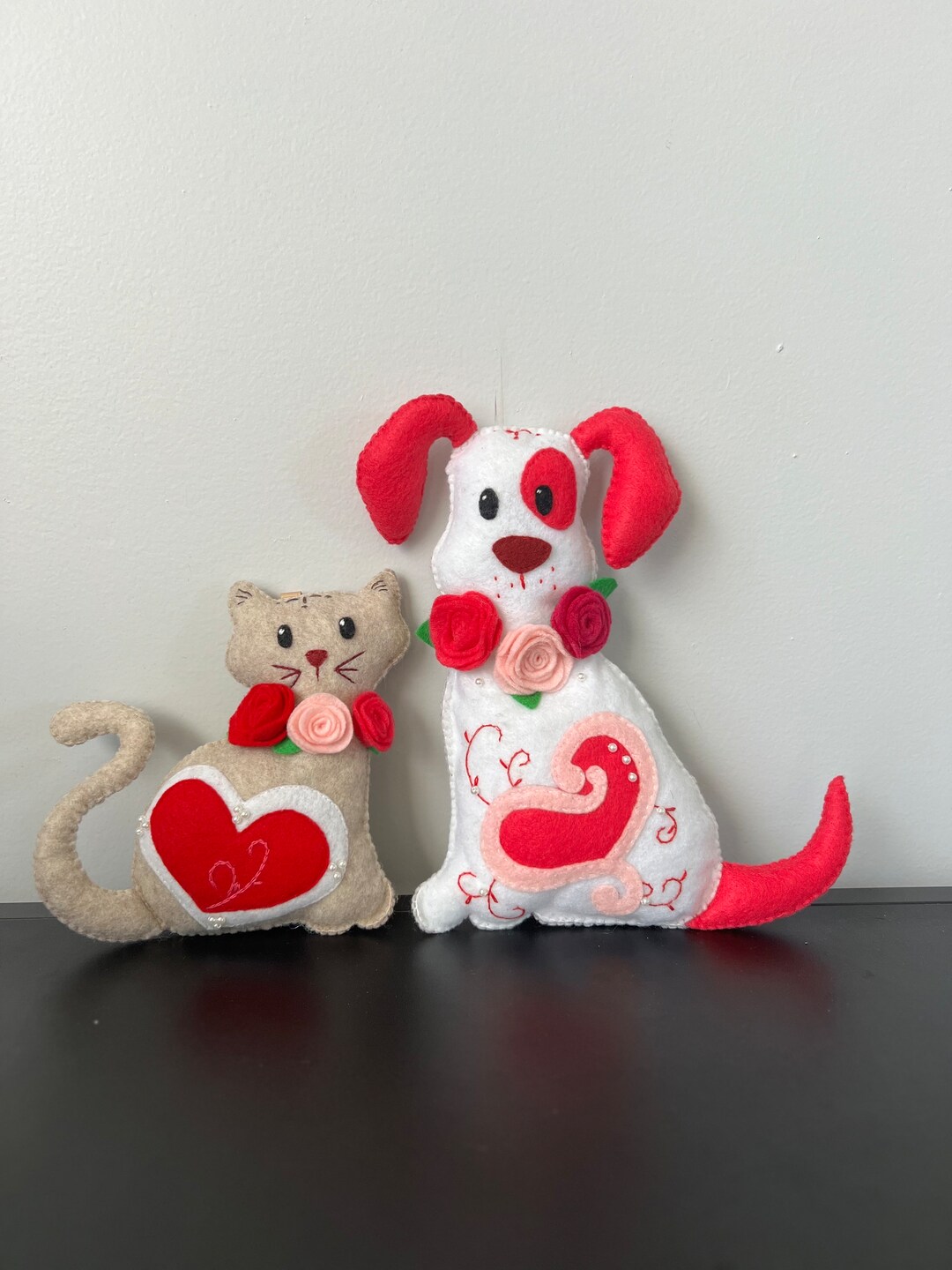 A Cat and Dog Felt Valentines Day Wall Decoration - Etsy