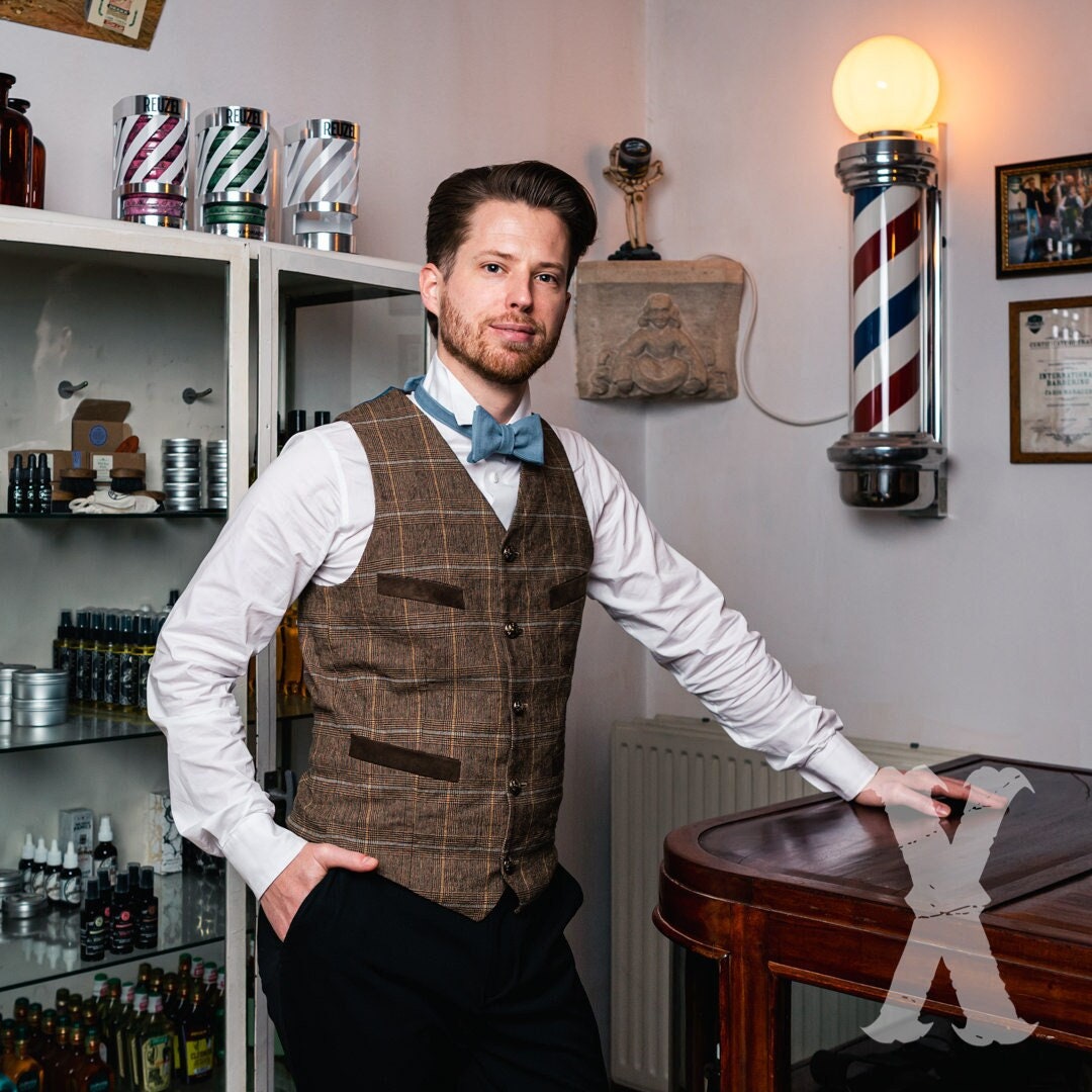 Classic Bartender Attire
