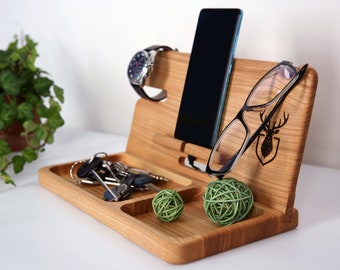 Magic Band Puck Holder - Etsy