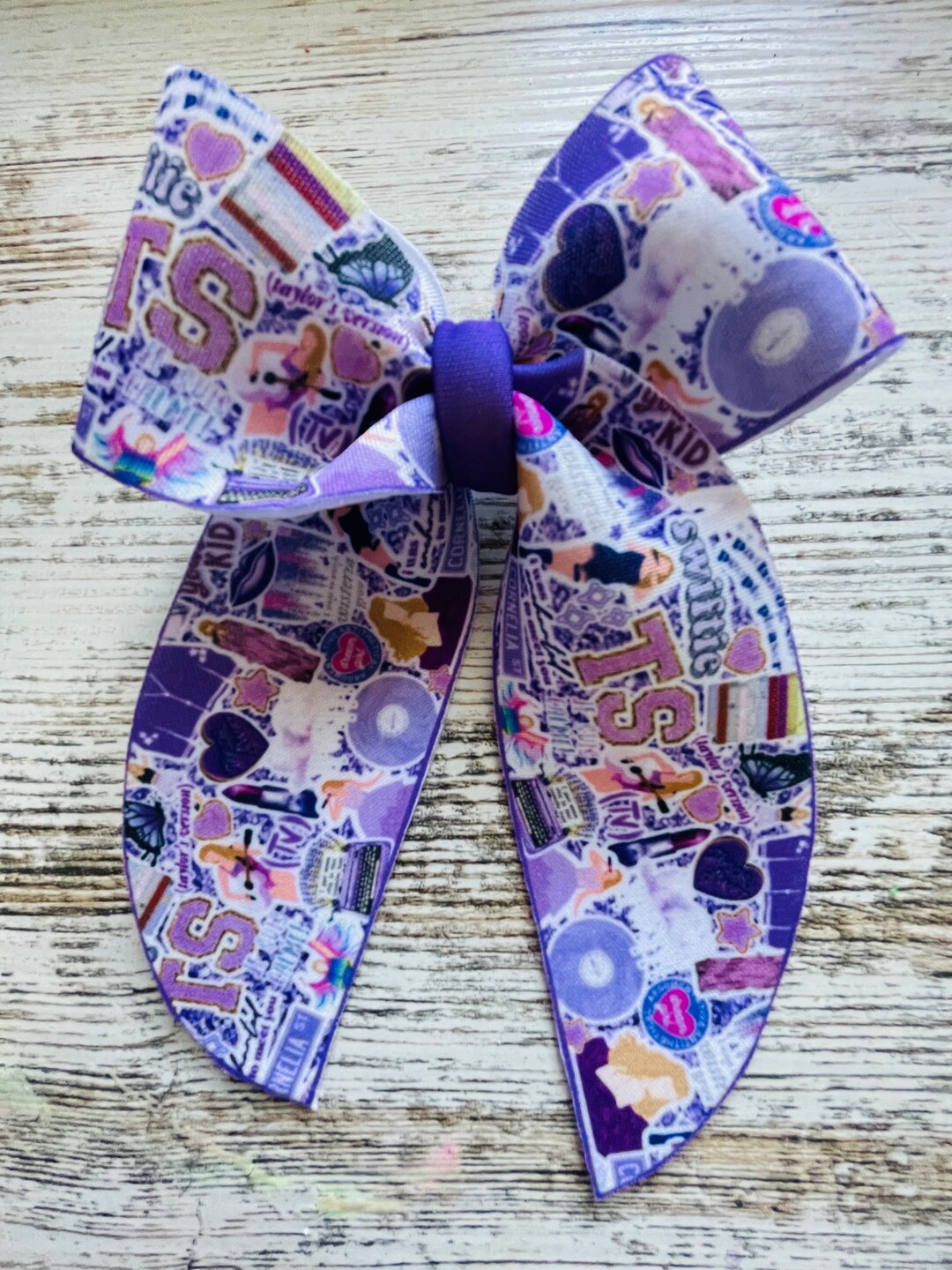 Music Themed Hair Bow, Taylor Swift Bow, Eras Tour Outfit, Swift ...