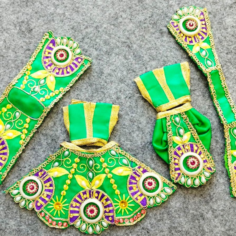 Mukut Radha Krishna Idols - Etsy