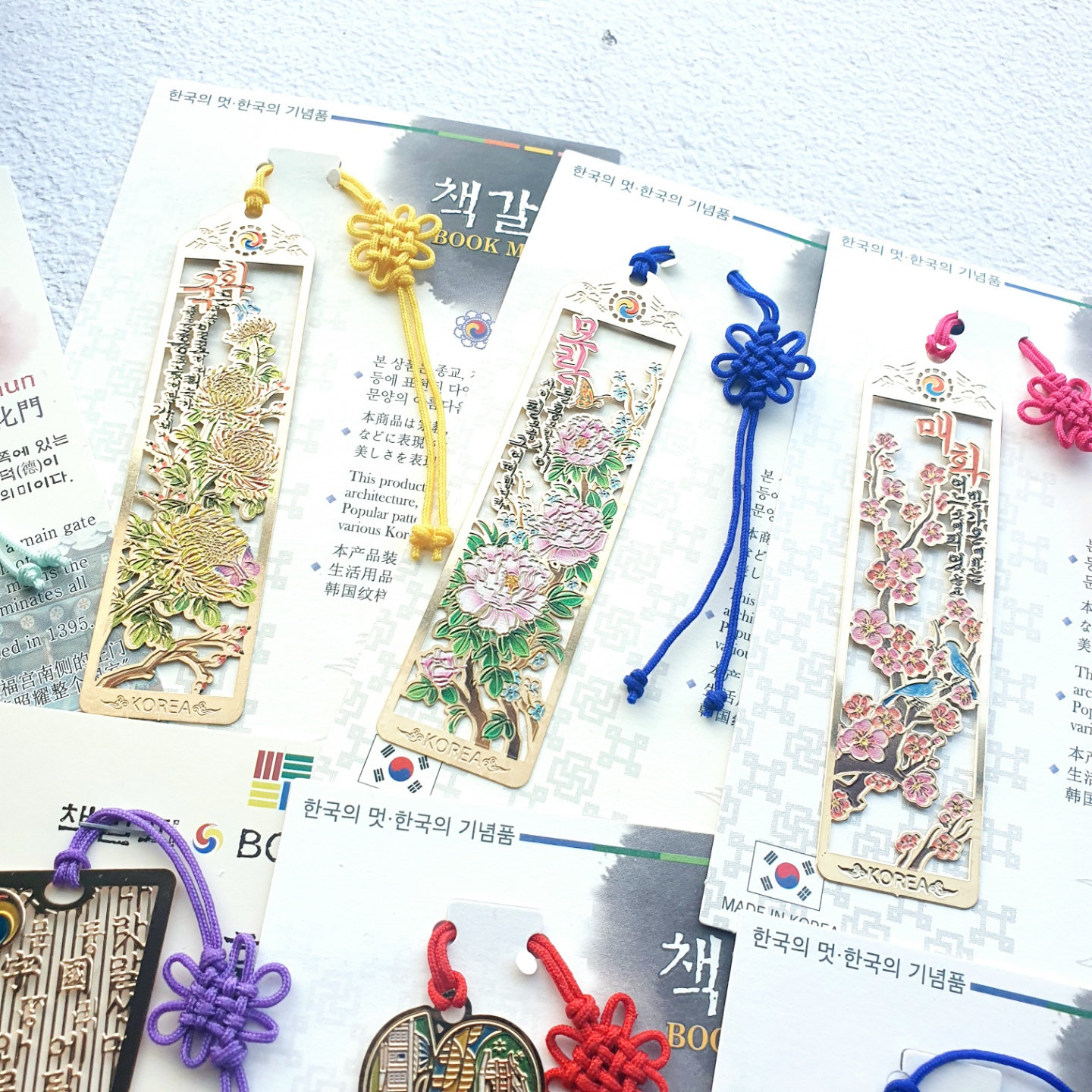 Korean Traditional Design Golden Color Bookmarks - Korean Gift ...