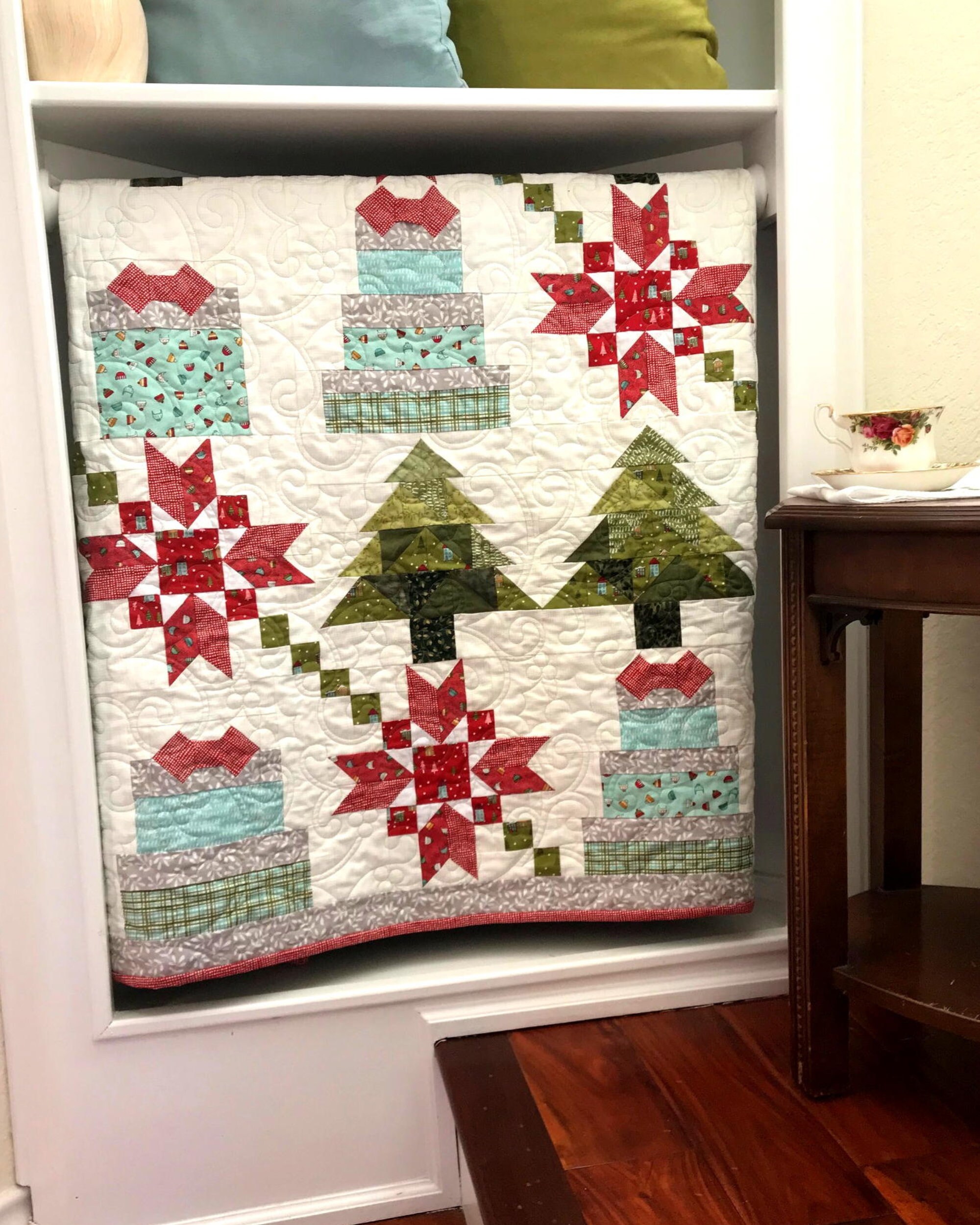 Happy Christmas Quilt or Wall Hanging PDF Pattern Ready to Download. 60 ...