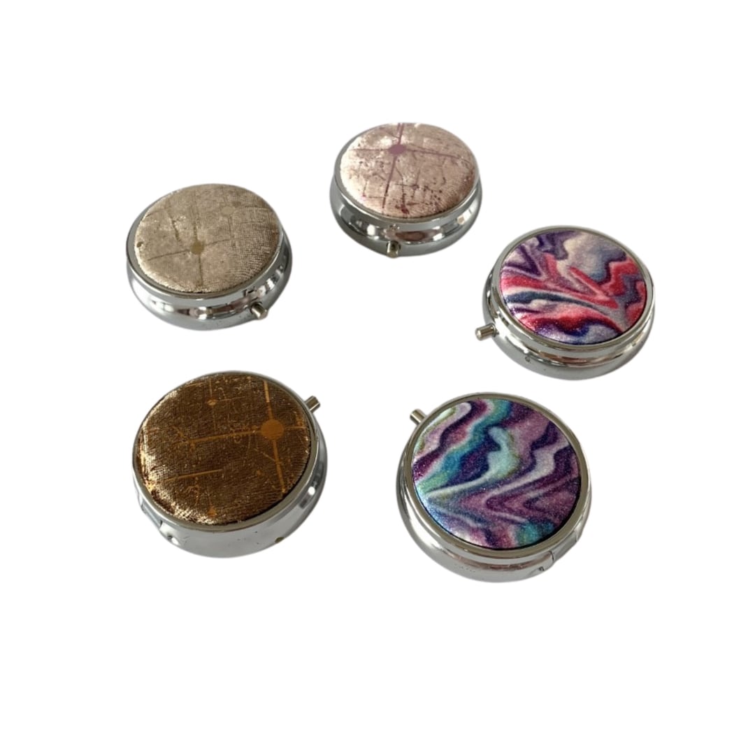 Pretty Glitter Pills Box | Pills Organiser | Medicine Organiser ...