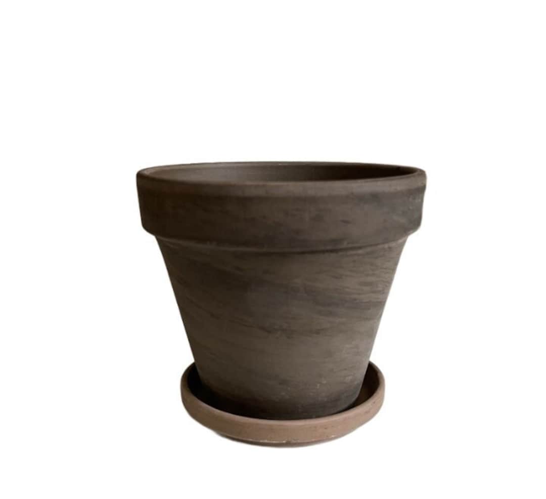 Natural Basalt Clay Pot With Saucer and Drainage Terracotta Basalt Pot ...