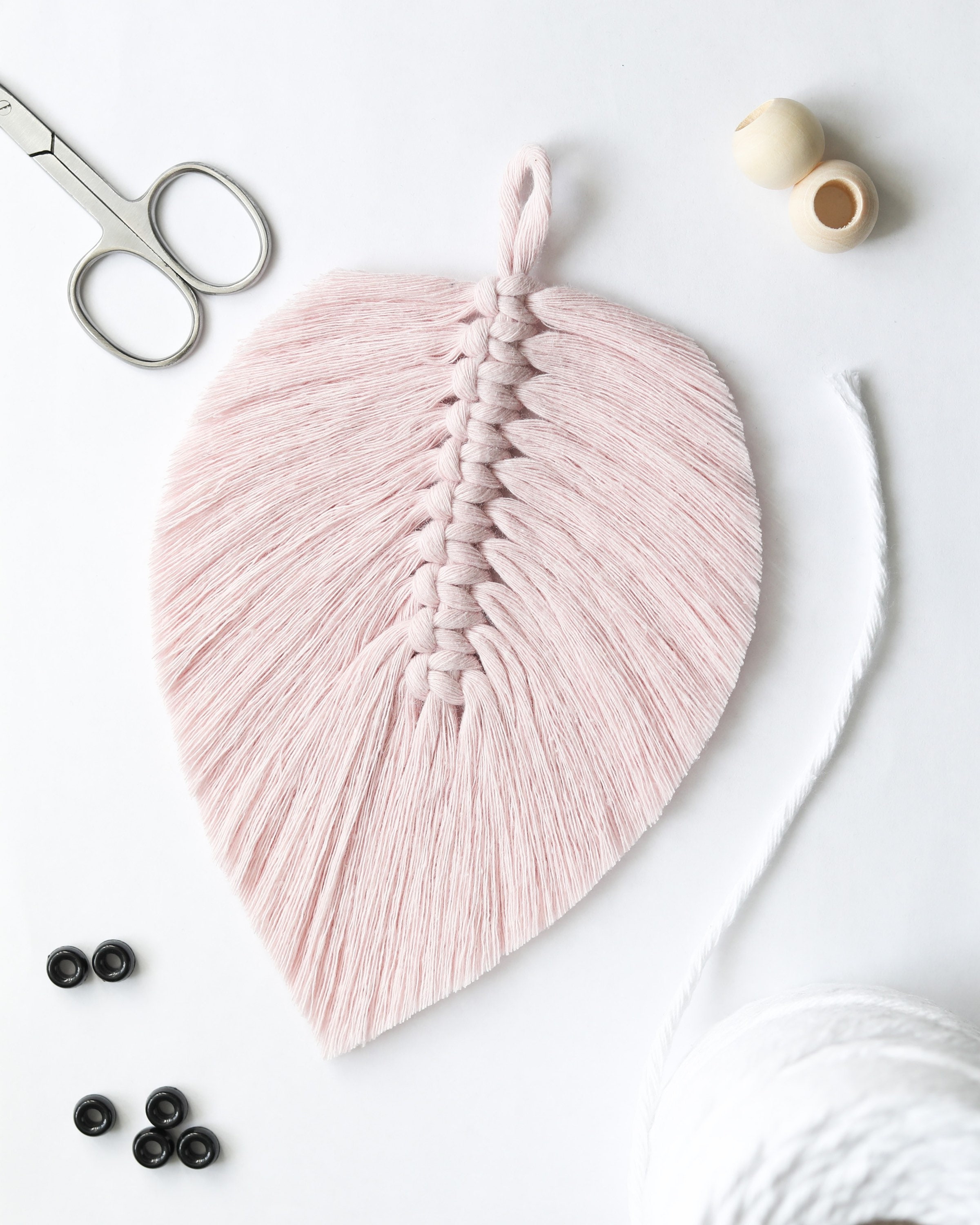 Macrame Leaf en rosa claro / hoja mediana de macramé / tapiz | Etsy