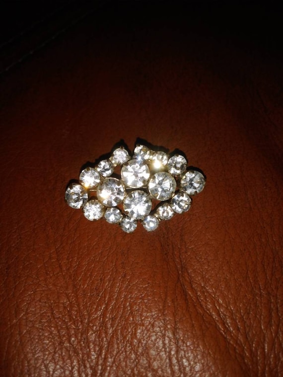 Vintage signed austria rhinestone - Gem