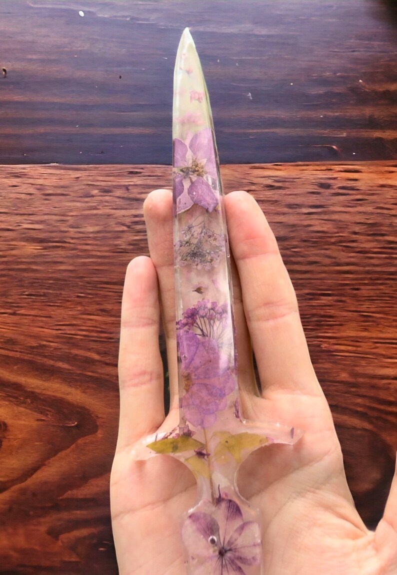 Custom Decorative Dried Pressed Flowers or Flower Petal Floral Dagger ...