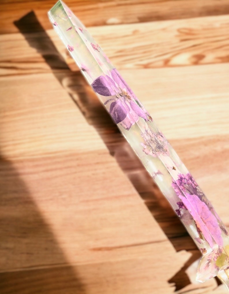 Custom Decorative Dried Pressed Flowers or Flower Petal Floral Dagger ...