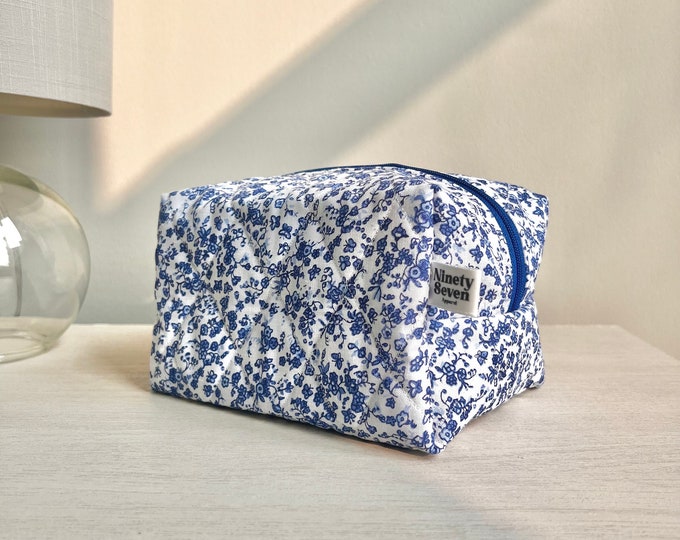 Blue Floral Qulited Makeup Bag, Floral Makeup Bag, Floral Quited Bag ...