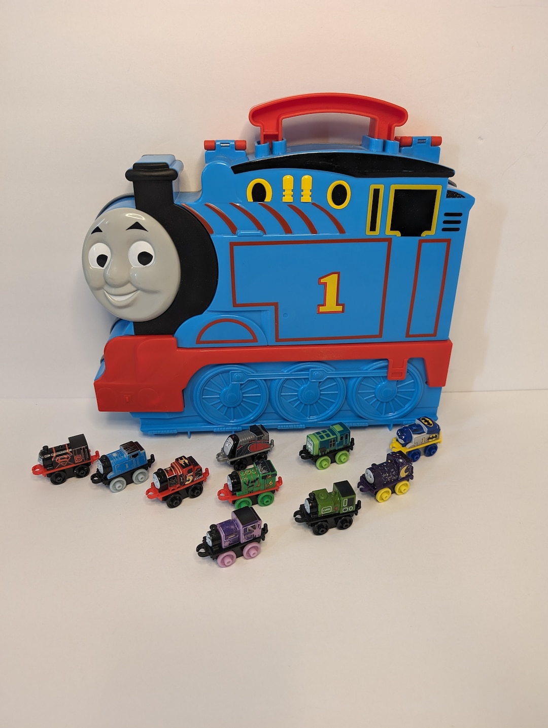 Thomas the Tank Mini Trains Carrying Case With 10 Mini Trains, Storage ...