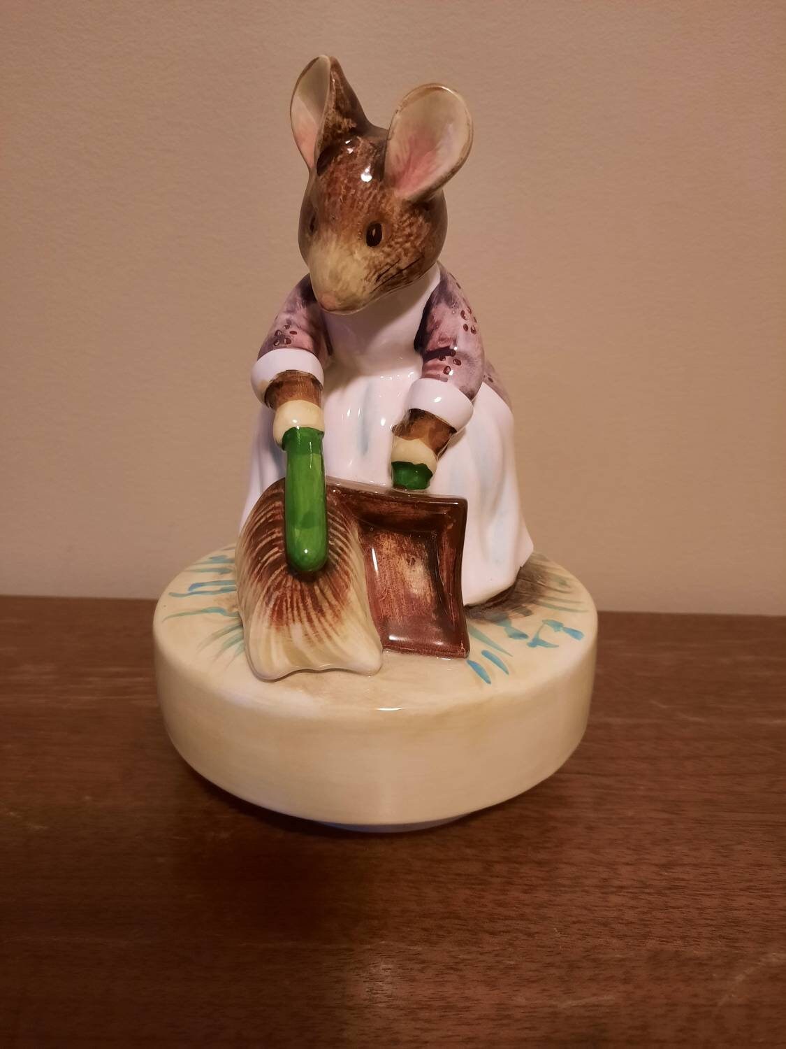 Figurines & Knick Knacks Vintage 1981 Schmid Beatrix Potter Music Box ...