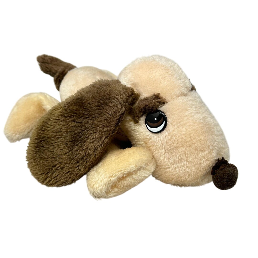 Knickerbocker Animals of Distinction Hound Dog Plush Tan Brown With Red ...