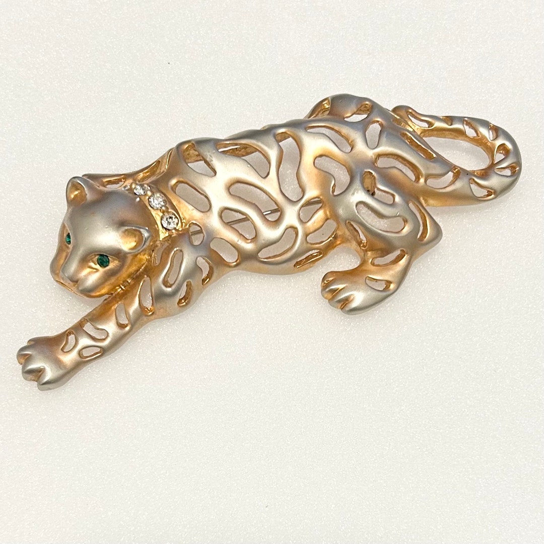 Ships Apr 08 Vintage Crouching Tiger Brooch: Faded Gold With ...