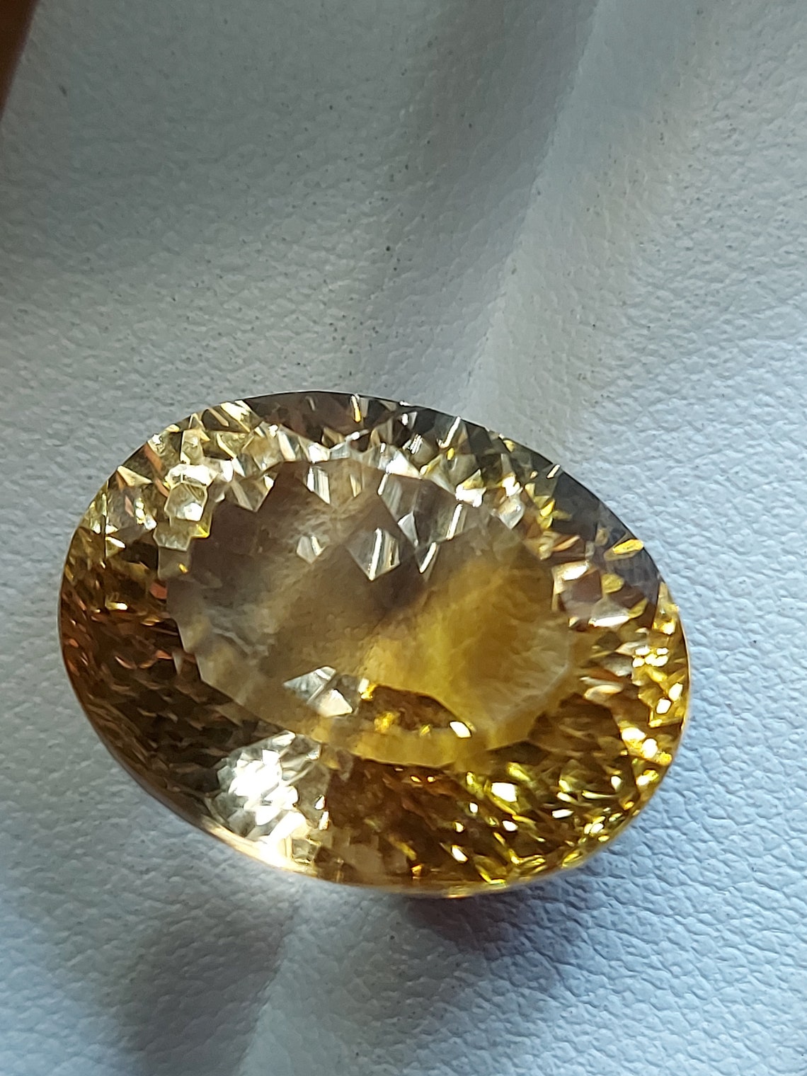 Glowing Laser Cut Citrine Gemstone - Faceted Natural Golden Quartz 15. ...