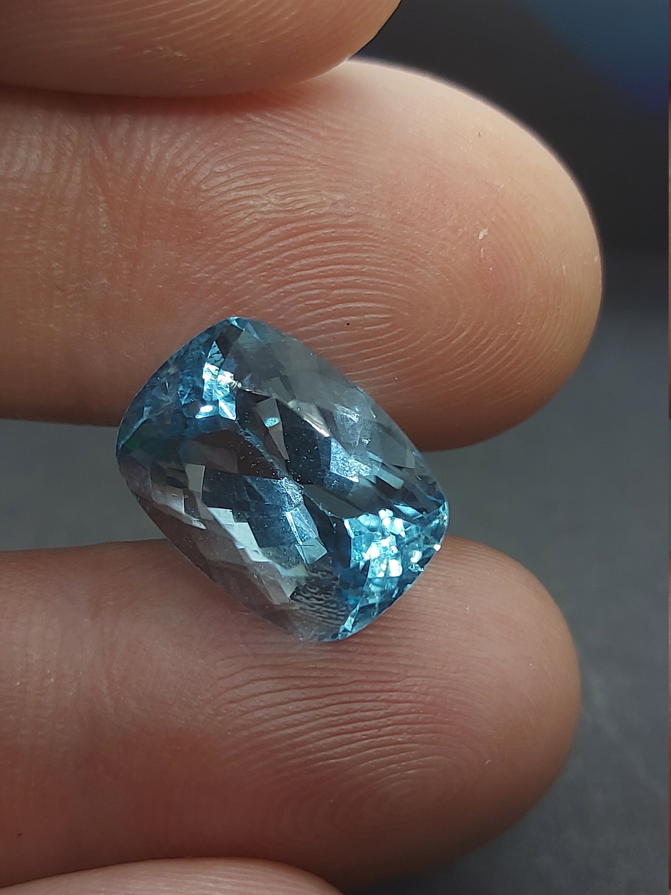 Piedra preciosa de topacio azul brillante Topacio suelto | Etsy Piedra preciosa de topacio azul brillante Topacio suelto | Etsy