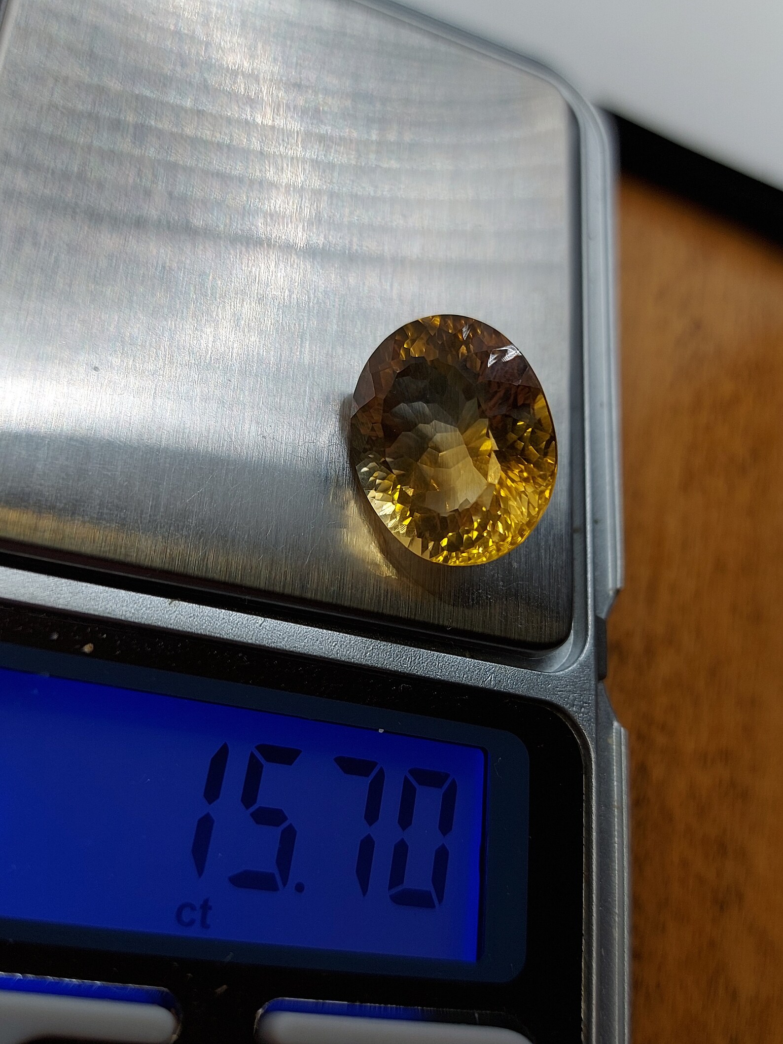 Glowing Laser Cut Citrine Gemstone - Faceted Natural Golden Quartz 15. ...