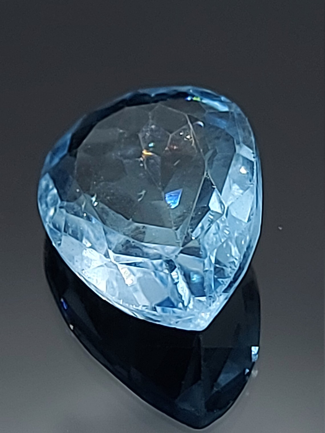 Large faceted loose topaz natural topaz gemstone 10.00 CTS | Etsy