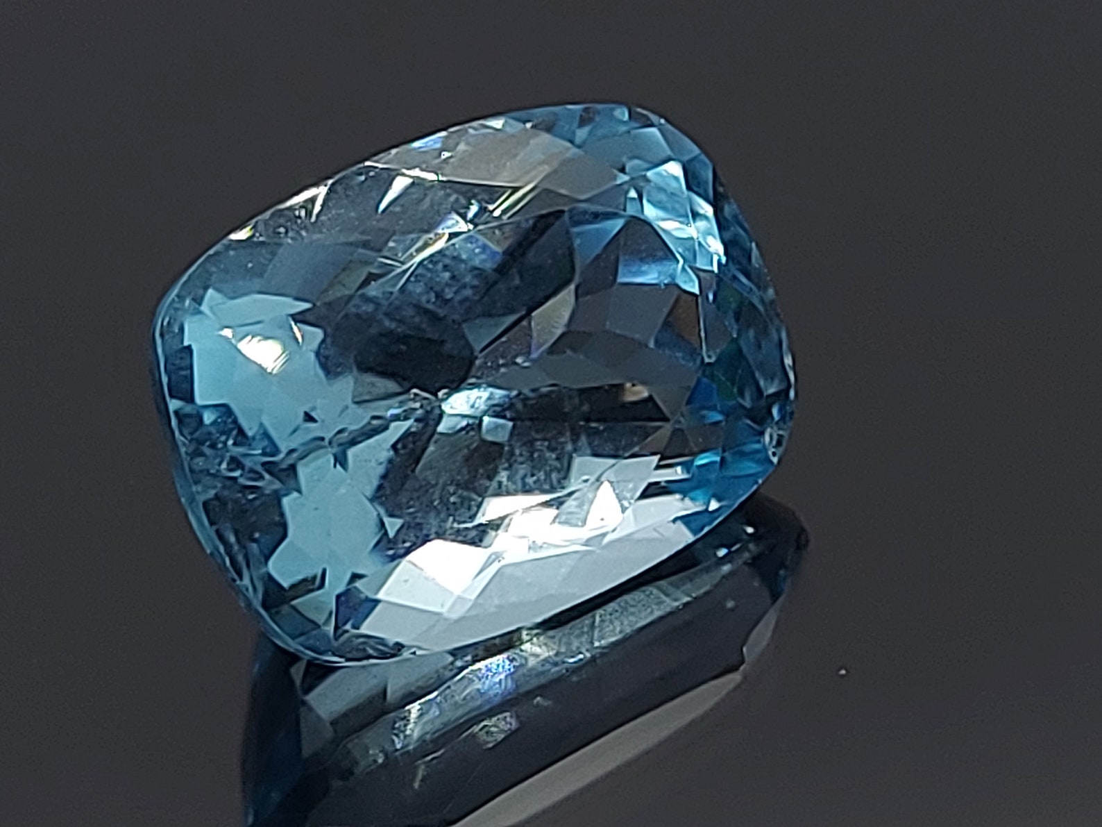 Piedra preciosa de topacio azul brillante Topacio suelto | Etsy