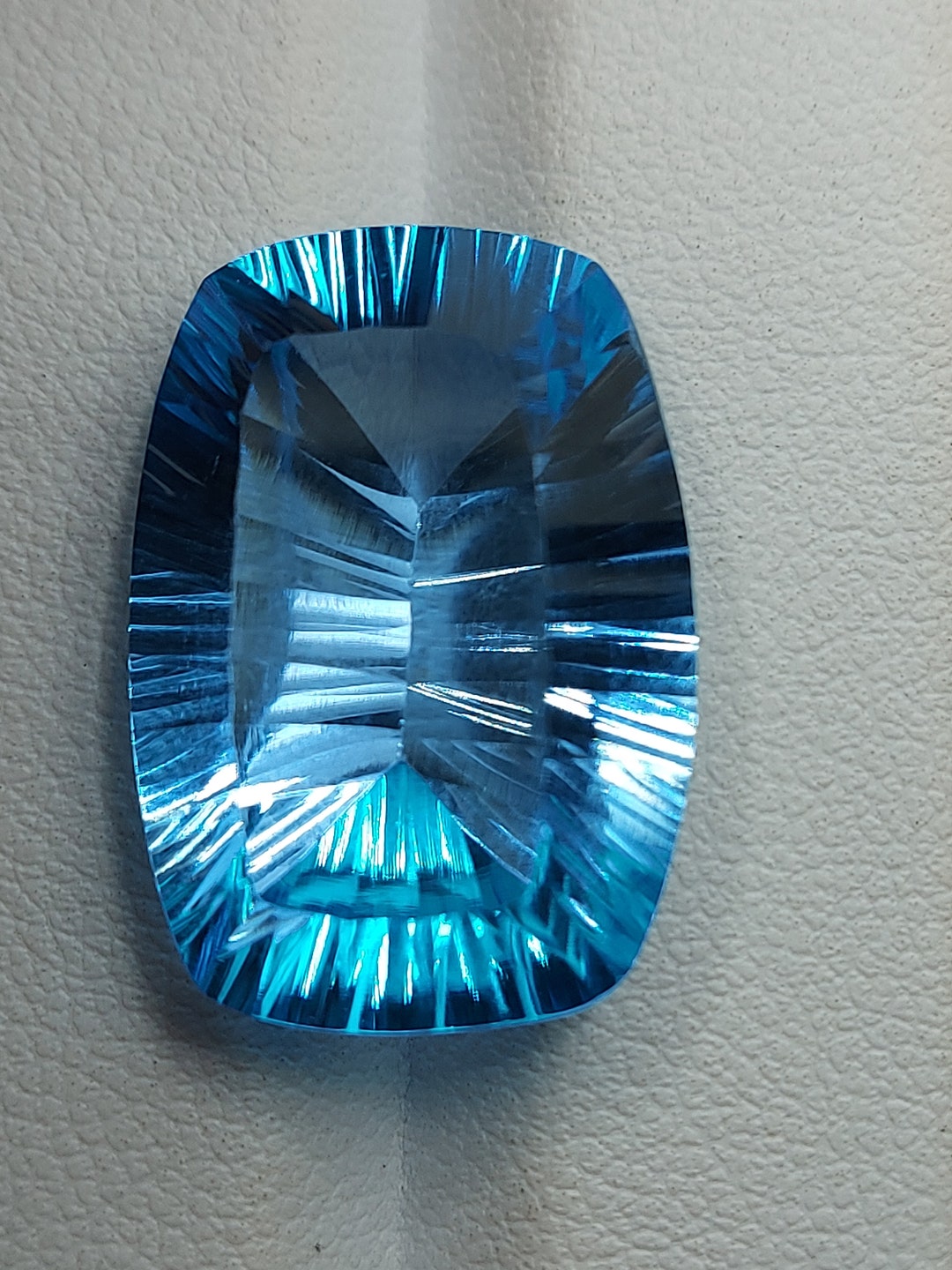 Dazzling Laser Cut Topaz Gemstone Faceted Natural Blue Topaz 26.00 CTS ...