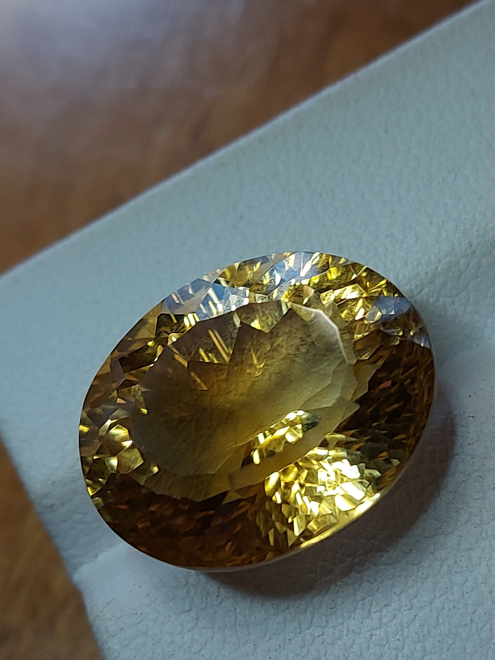 Glowing Laser Cut Citrine Gemstone - Faceted Natural Golden Quartz 15. ...