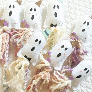 BOO Basket Wand, Halloween Wand, Felt Ghost Wand, Bat Wand, Witch Wand ...