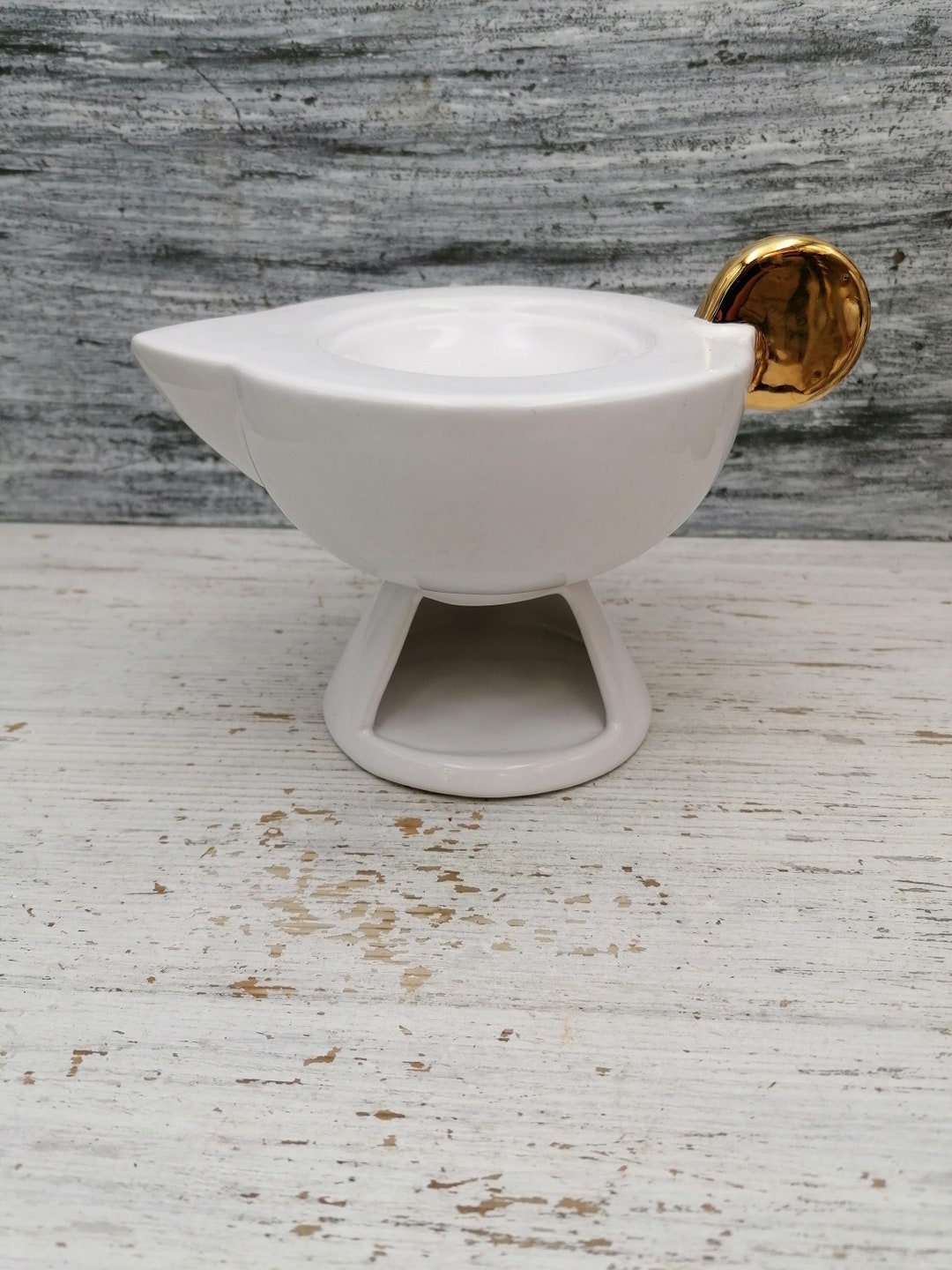 White Aromatic Oil Burner, Ceramic White Support to Burn Oils, White ...