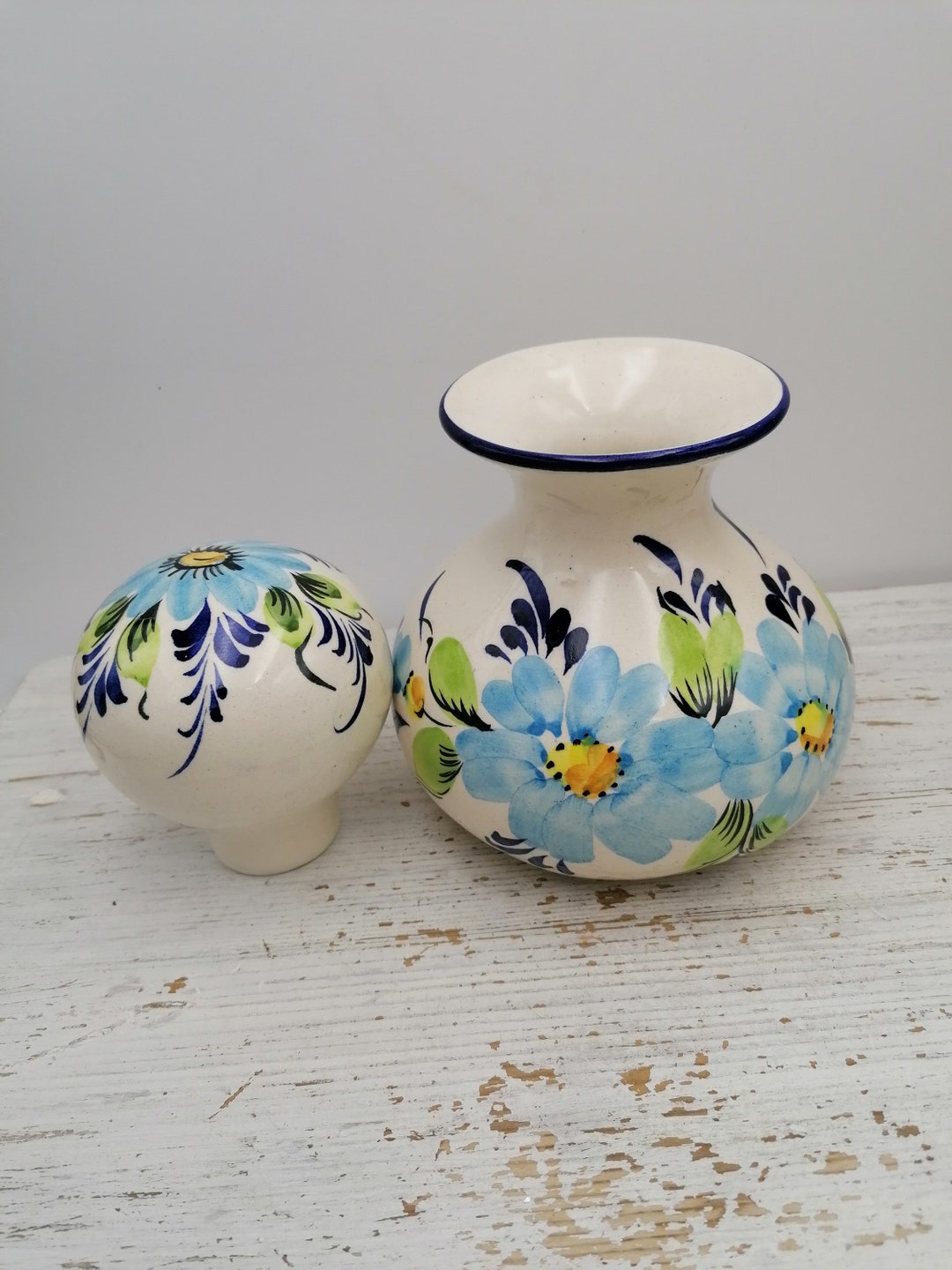 Vintage Ceramic Serving Carafe, Blue Flower Pattern Jar With Lid ...
