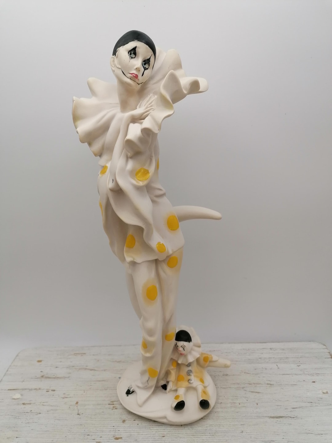 Antique Figure Pierrot,vintage Clown Figurine,resina Clown Statue,sad Clown Figurine,white and ...