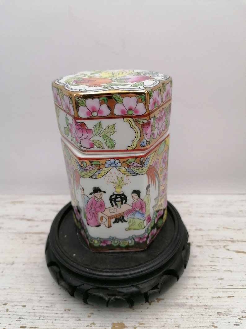 Vintage Chinese Box With Lid, Floral Decor Chinese Box, Rose Familie ...