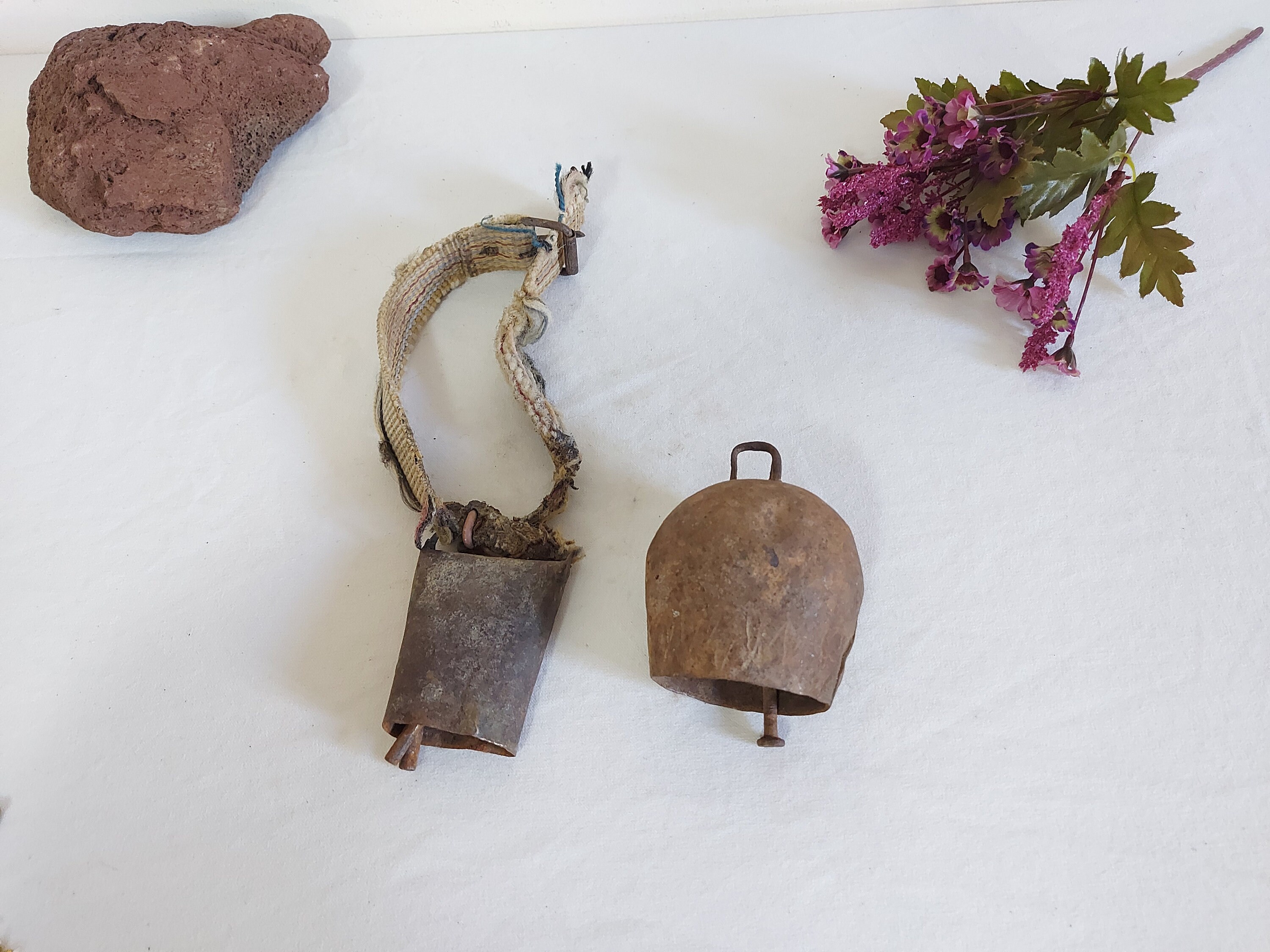 Antique Sheep Bell with Strap Primitive rusty bell Wall Hanging Bell ...