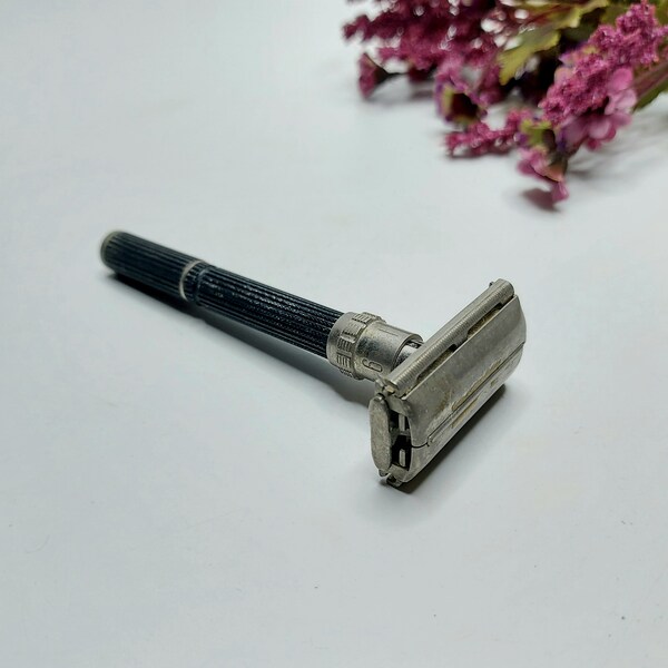 Gillette Razor - Etsy