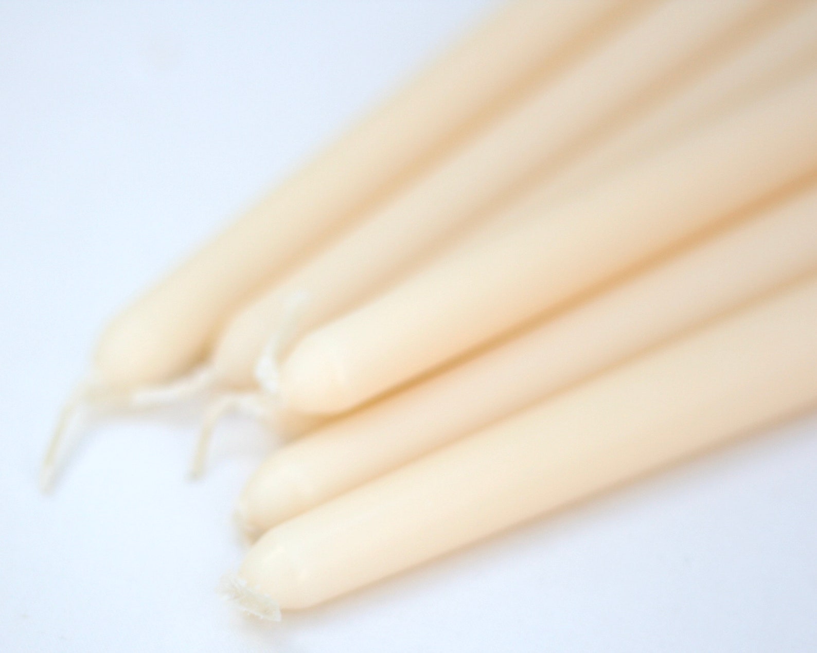 Cream Taper Candles / Dinner Candles / Pack of 6 / 25cm Long ...