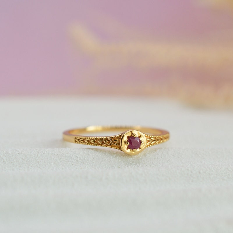 Star Ruby Ring Signet - Etsy UK