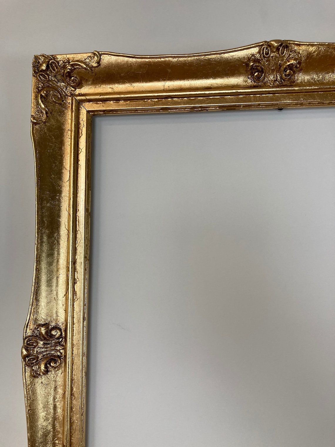 Antique Gold Leaf Picture Frame With a Contemporary Finish for a 20 X ...