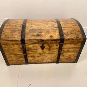 Primitive Dovetail German Immigrant Trunk - Etsy